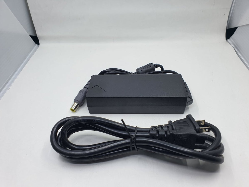 Universal Adapter 19V RCP 7.9 X 5.5 90W A1 | Gigahertz